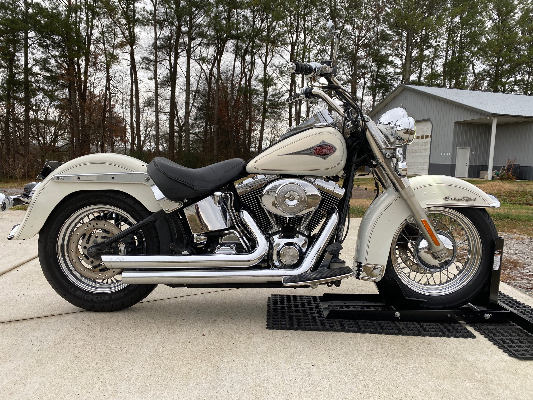 2001 Harley-Davidson® FLSTC/I Heritage Softail® Classic for Sale in ...