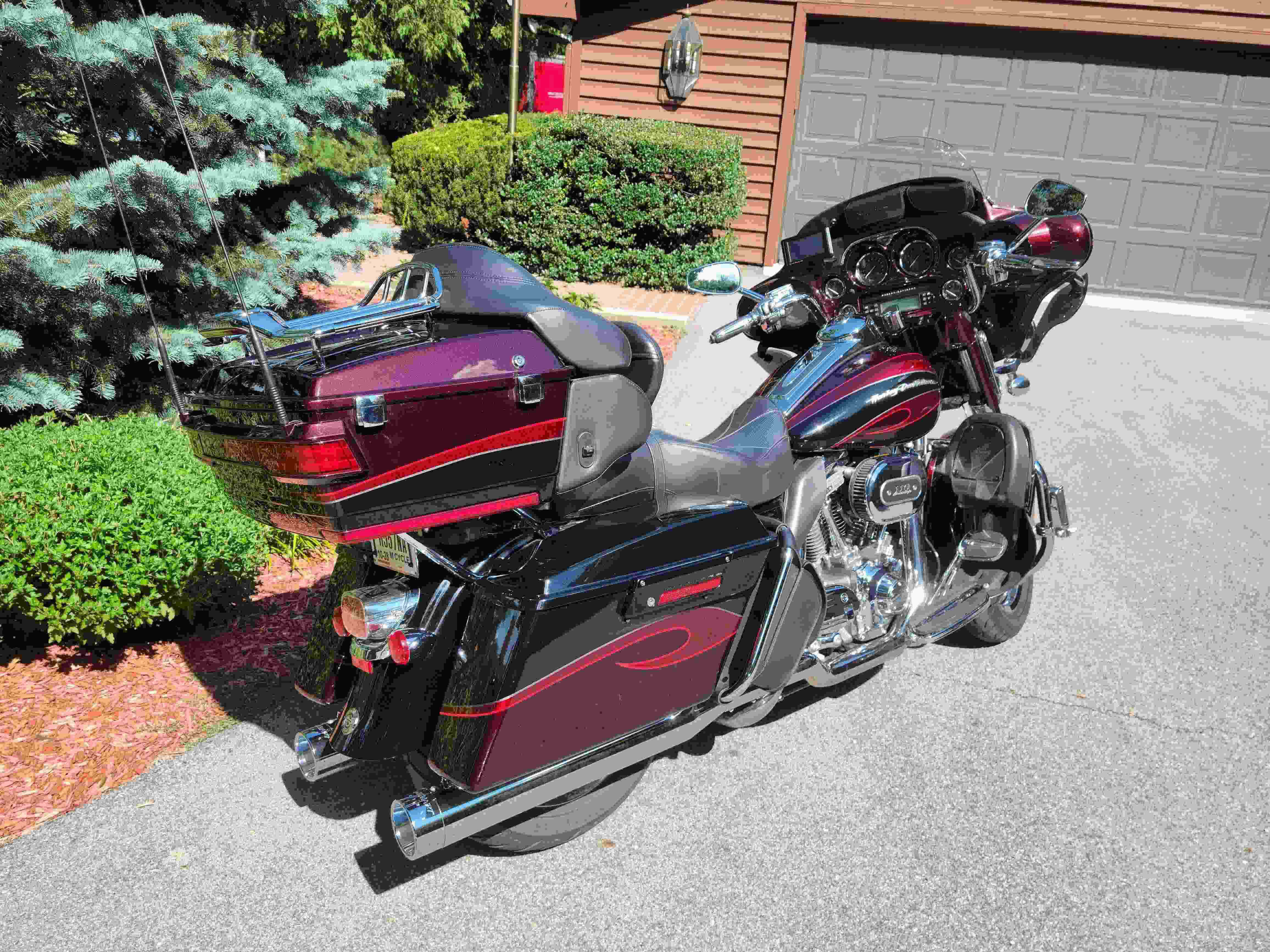 2013 Harley-Davidson® FLHTCUSE8 CVO® Ultra Classic® Electra Glide® for ...