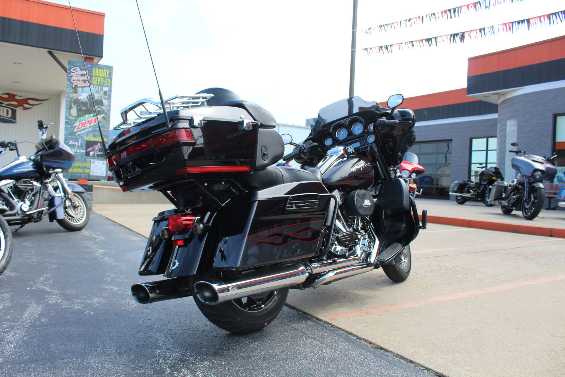 2010 Harley-Davidson® FLHTCUSE5 CVO® Ultra Classic® Electra Glide® for Sale in Marion, IL (Item ...