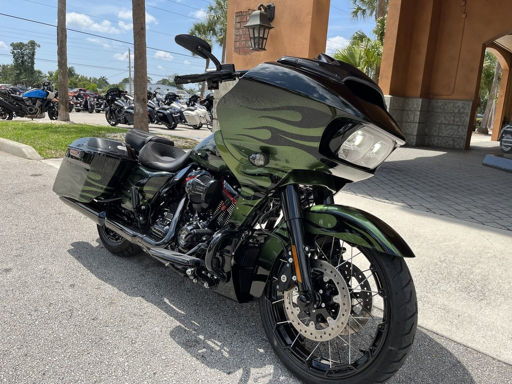 2022 Harley-Davidson® FLTRXSE CVO® Road Glide® for Sale in Stuart, FL ...